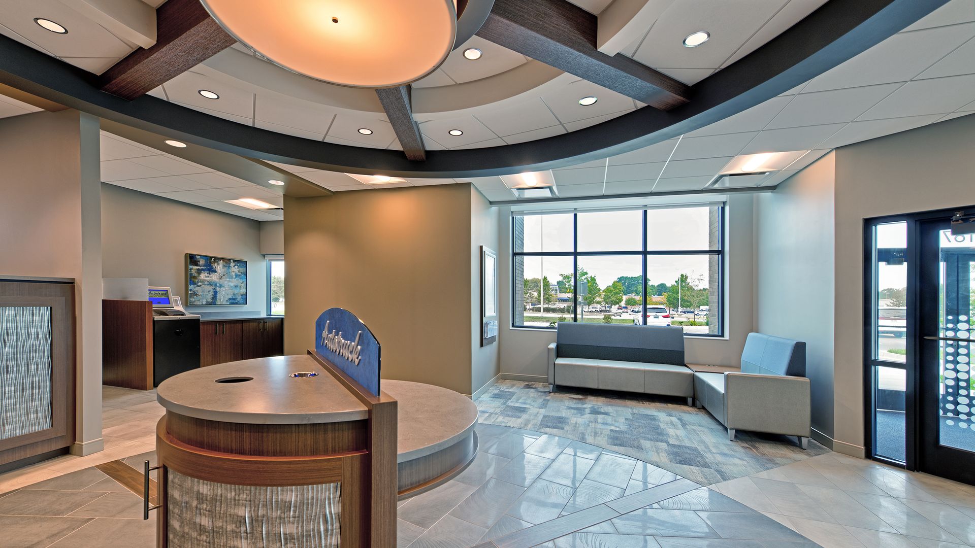 Autotruck Financial Credit Union | K4 Architecture + Design