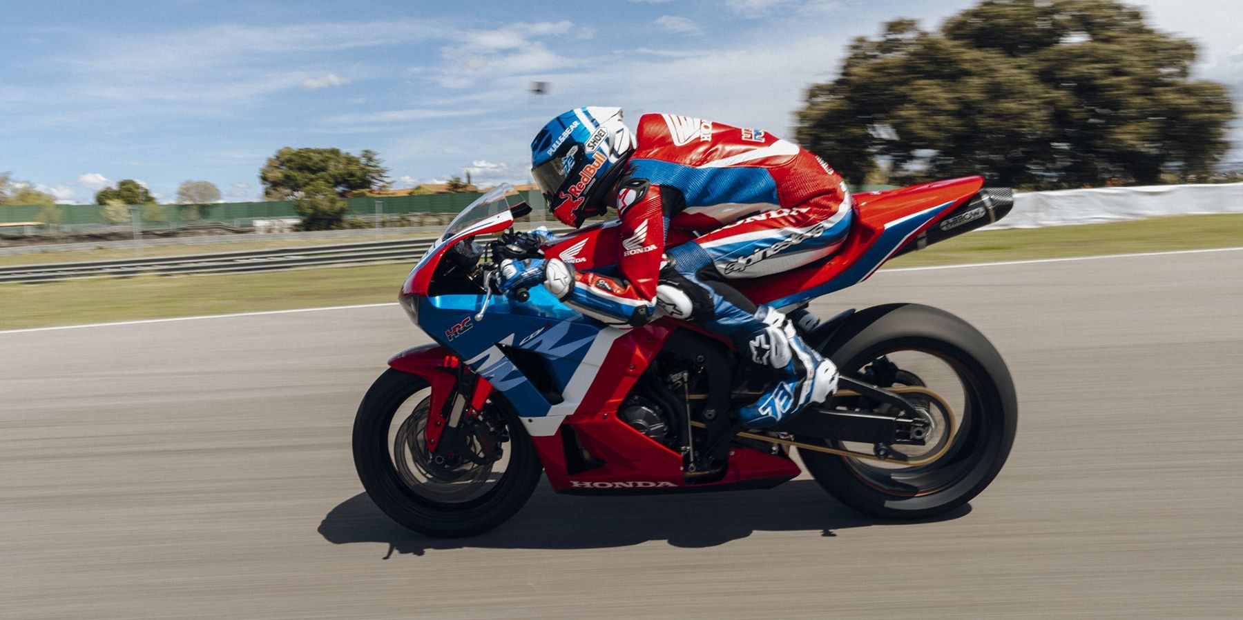 GS Motorcycles - Shoei PFS Centre XSPR