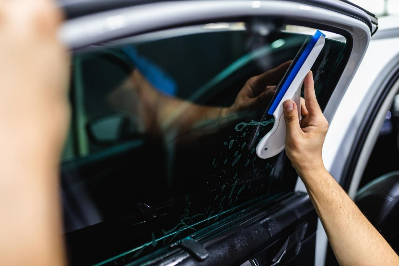 How Does the Mobile Window Tinting Process Work?