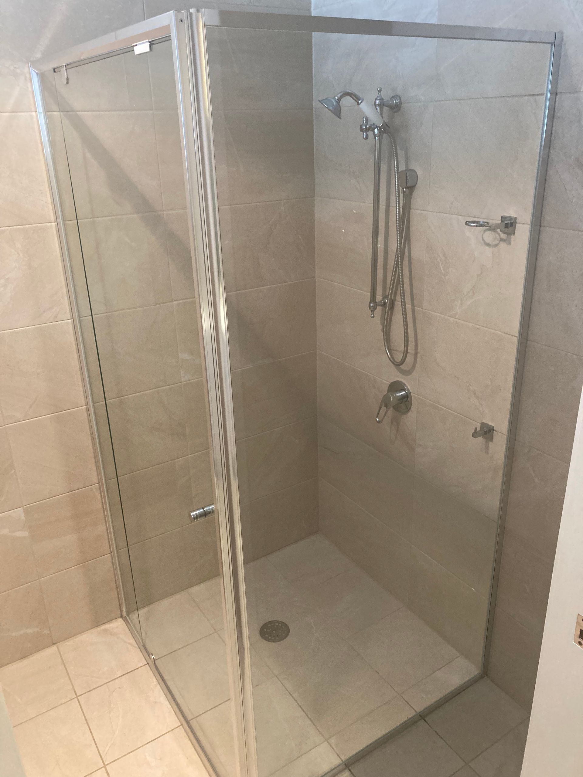 Shower Screens in Kempsey | Patterson Glass Works