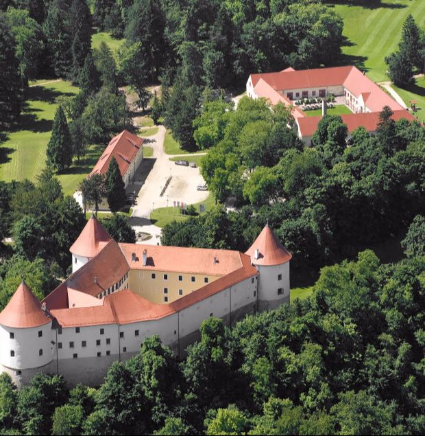 Mokrice Castle