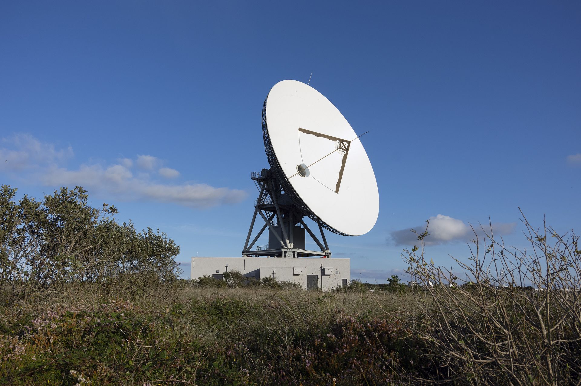 GHY-6: 32m X/S-band Antenna