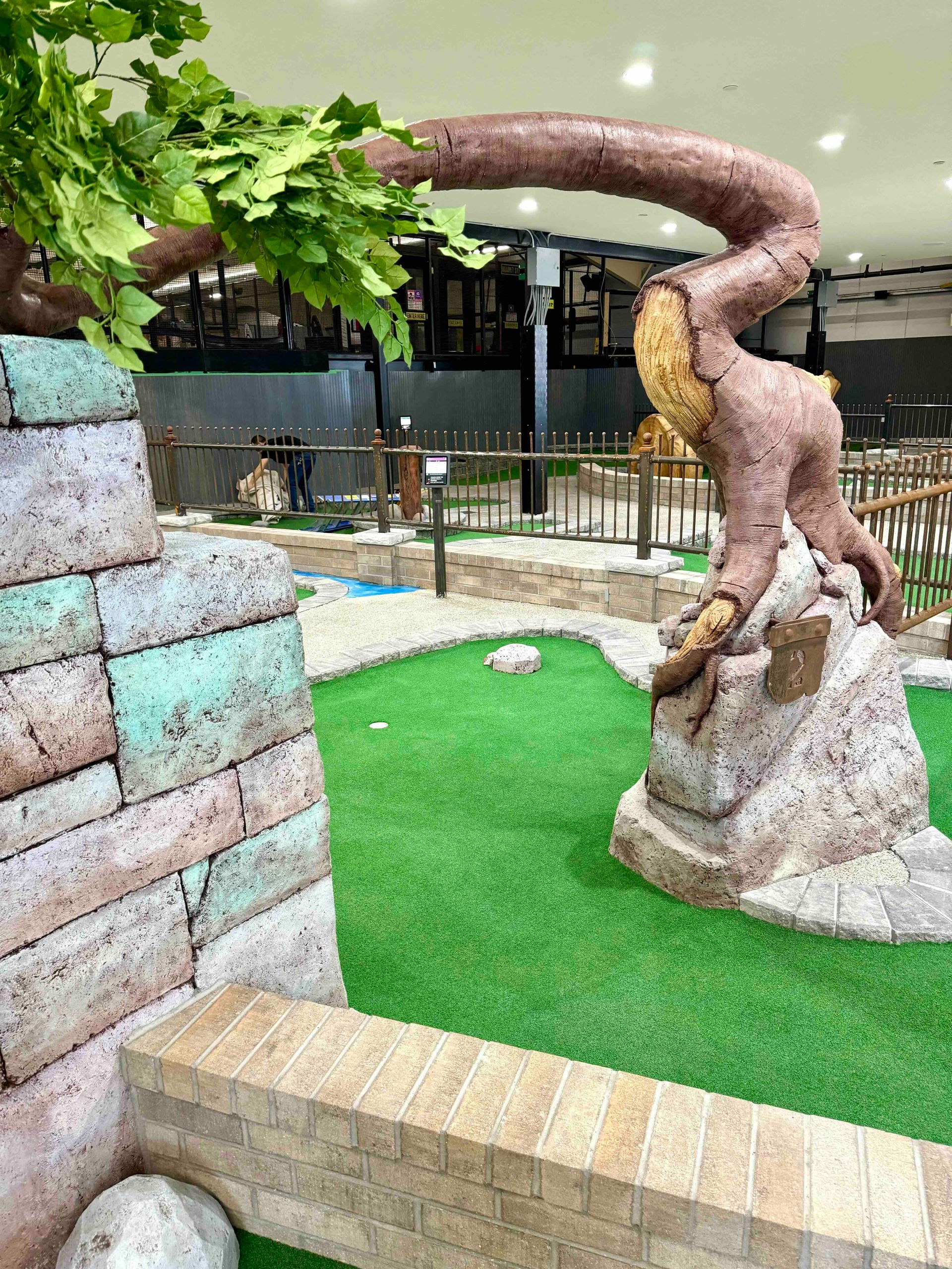 NEB's Fun World | Mini Golf