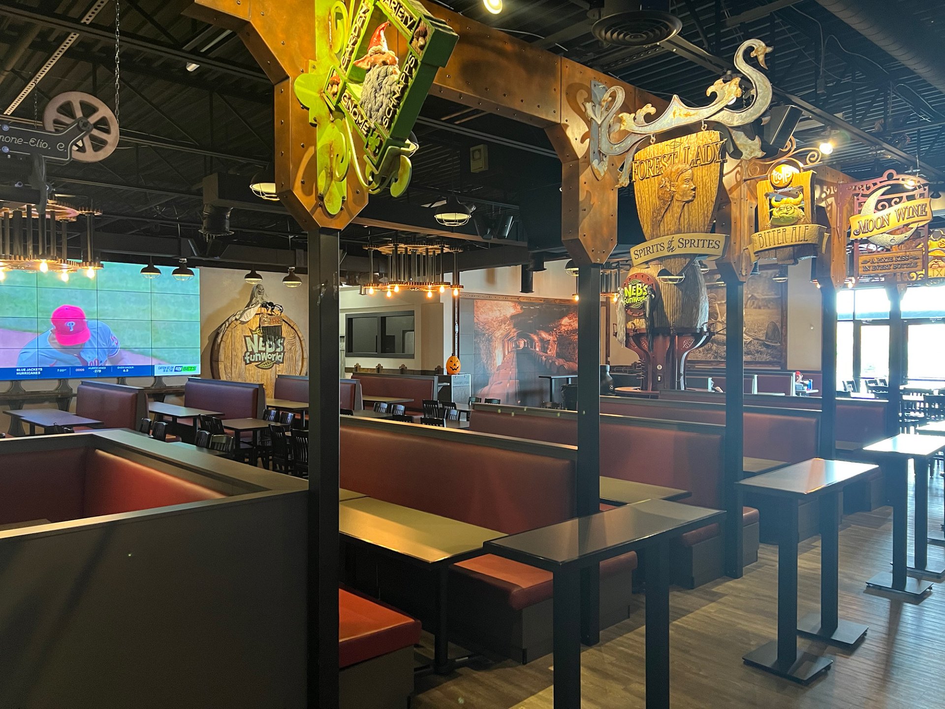 NEB's Fun World | Lounge & Bar