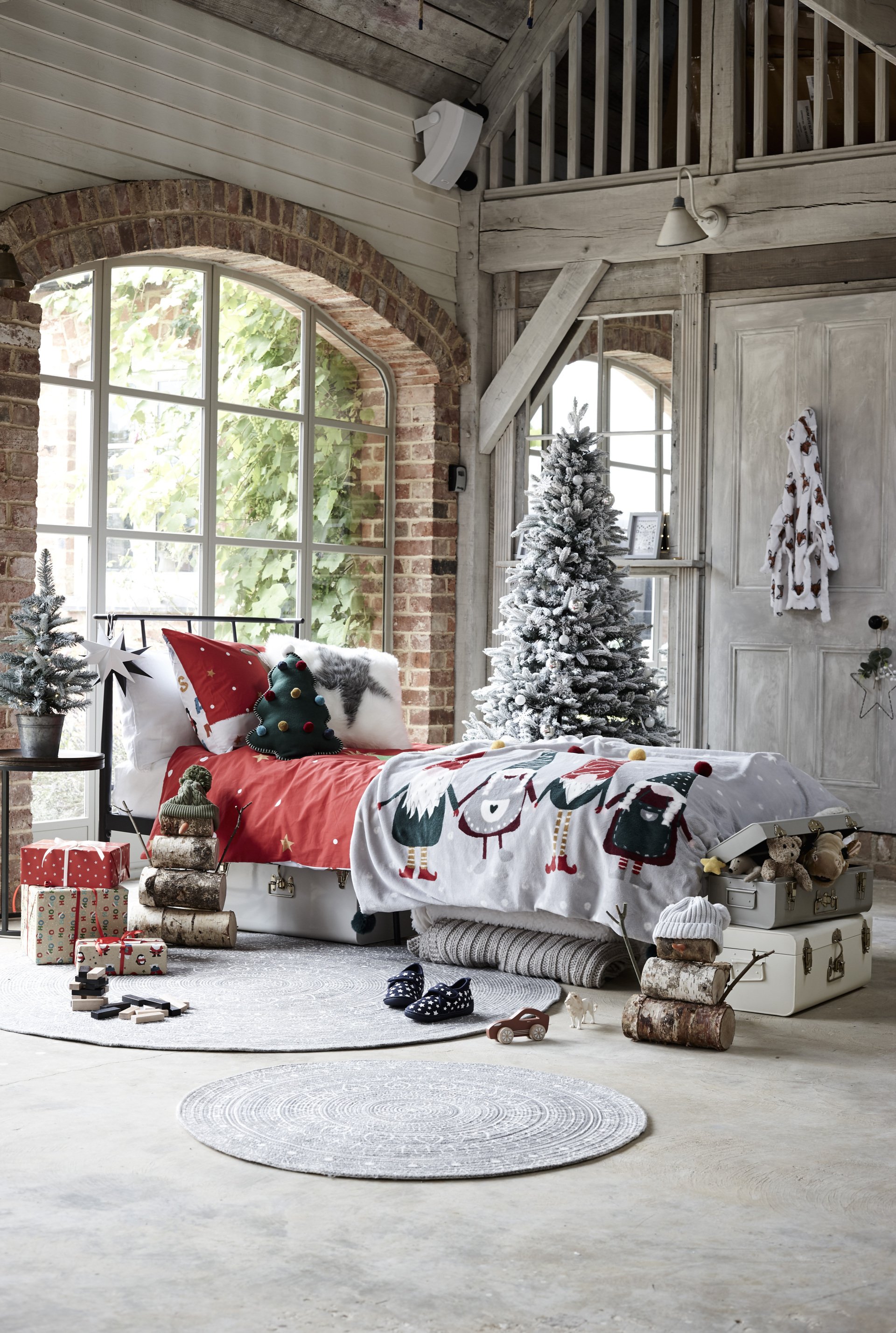 Gone to Ashbrook - Home