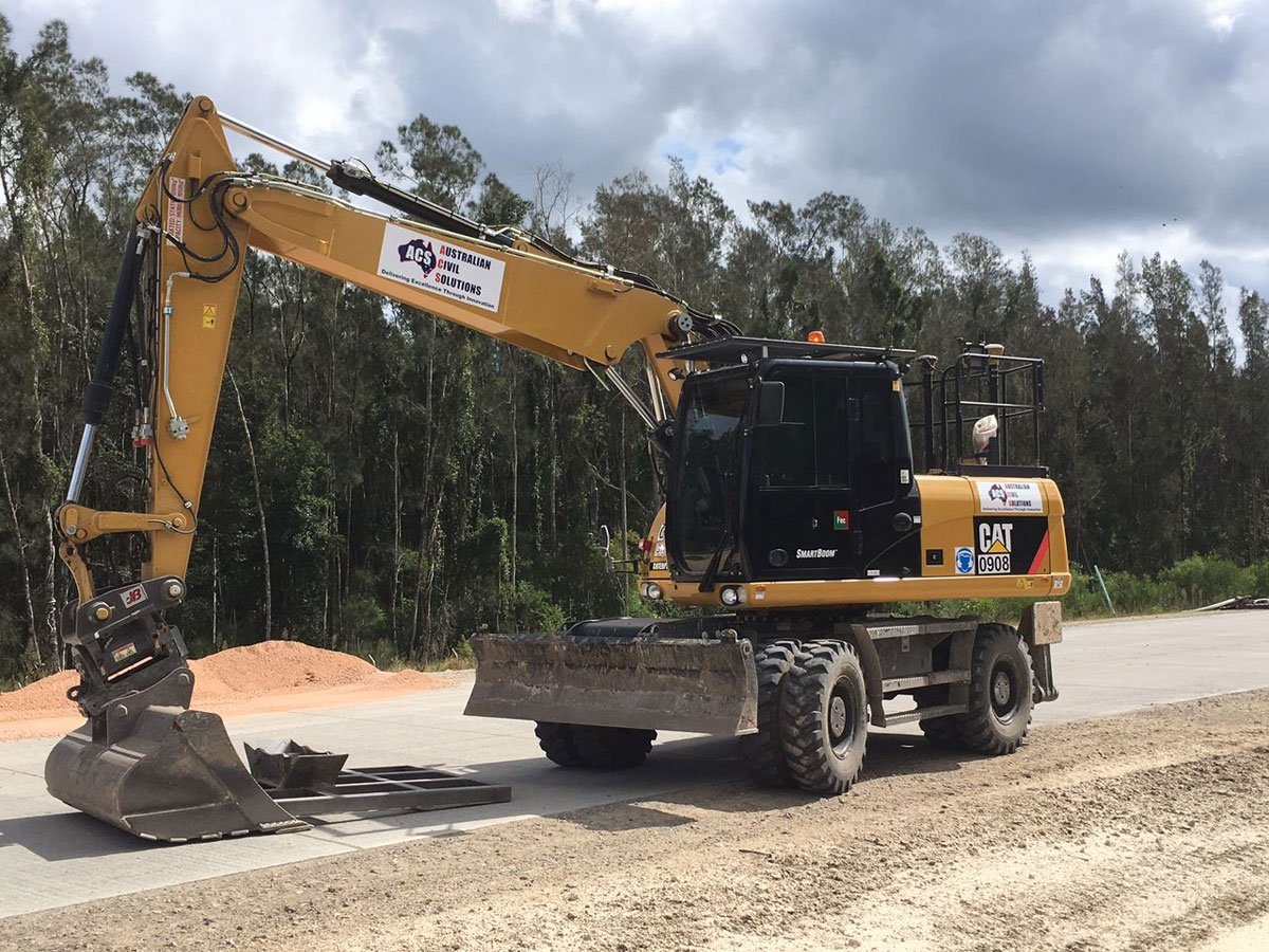 Wheeled Excavators Available for Wet Hire or Dry Hire
