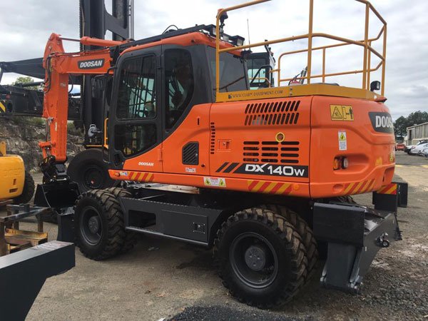 Wheeled Excavators Available for Wet Hire or Dry Hire