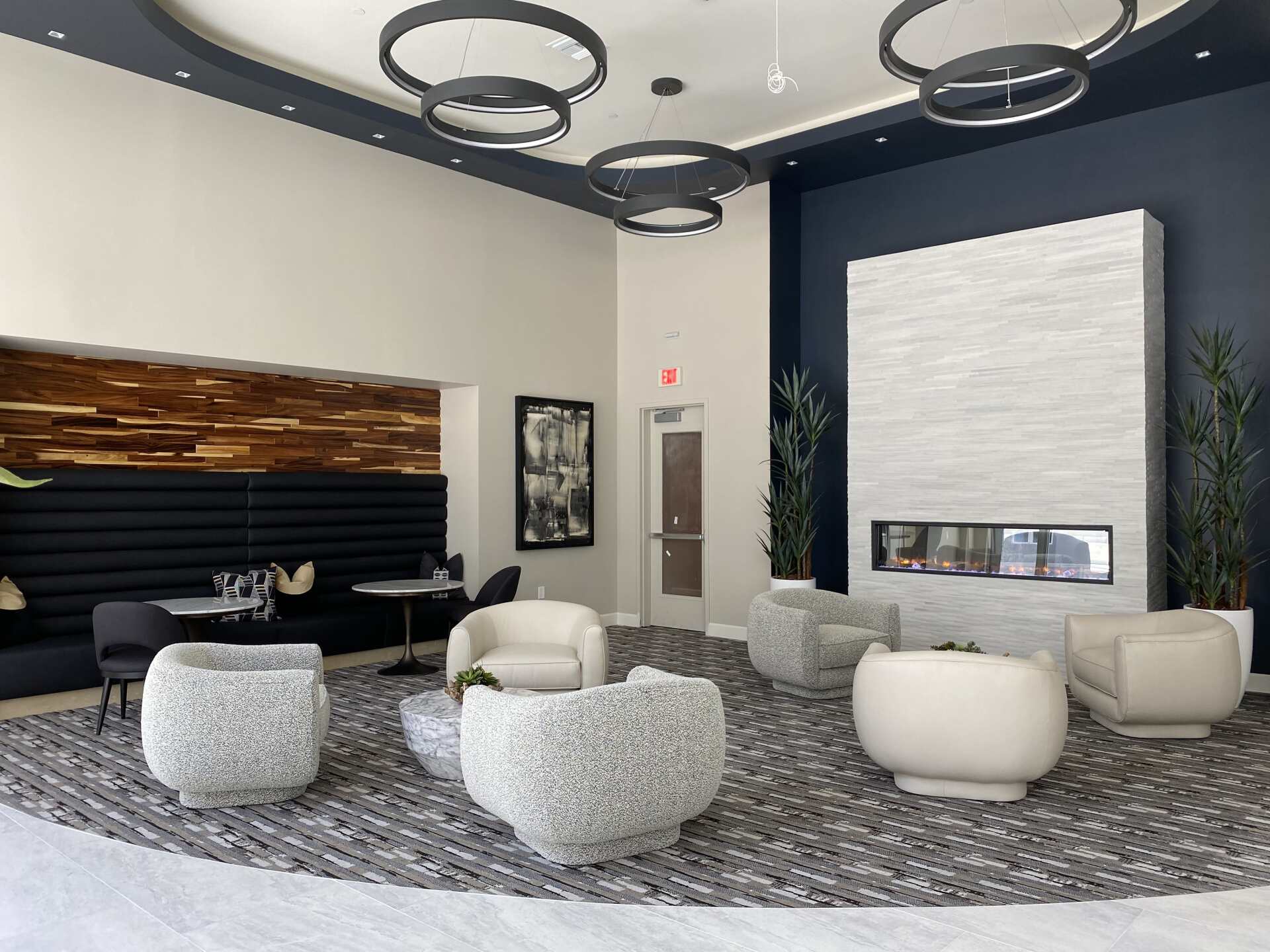 Gallery | Capitol Towers Apartment Homes