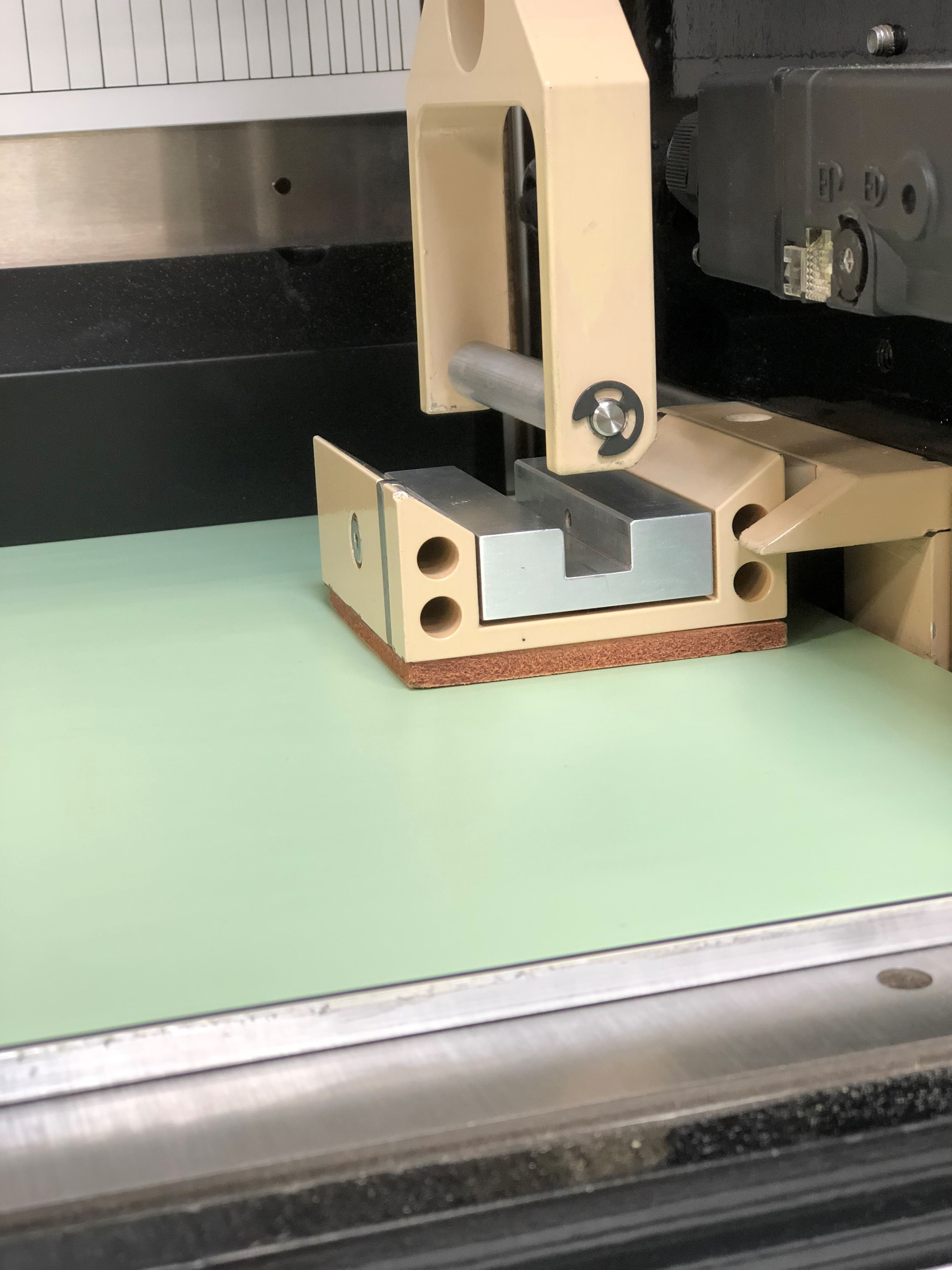 ASTM D2047 James Machine Static Friction Lab Testing