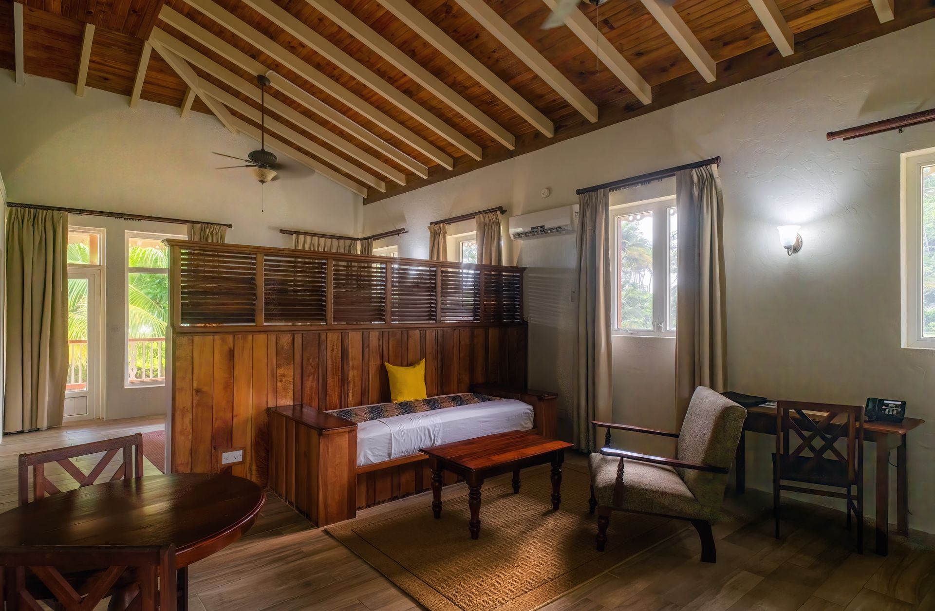 Ocean View Junior- Rosalie Bay Resort - Hotel, Dominica
