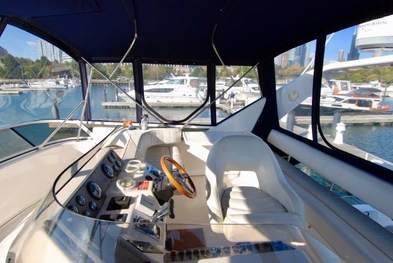 48' Sea Ray Flybridge | Knot My Boat Charters