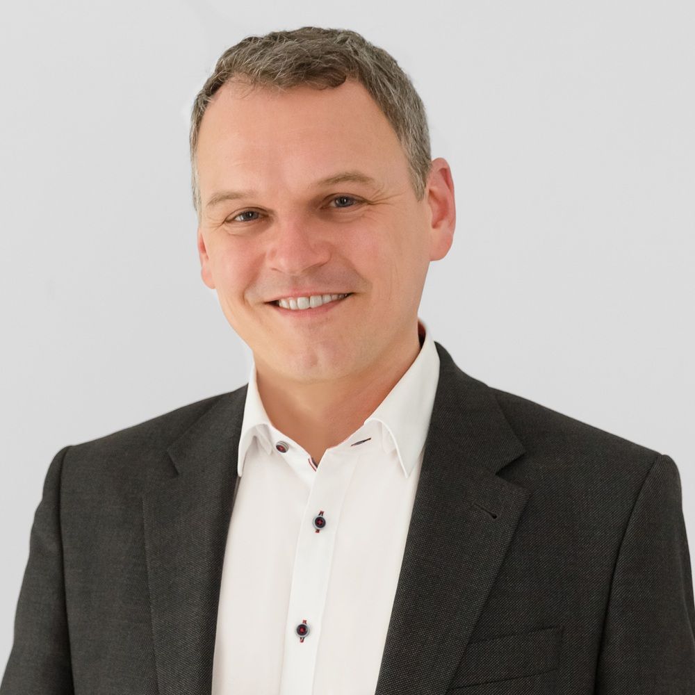 Industrial Benchmark Summit | Programm