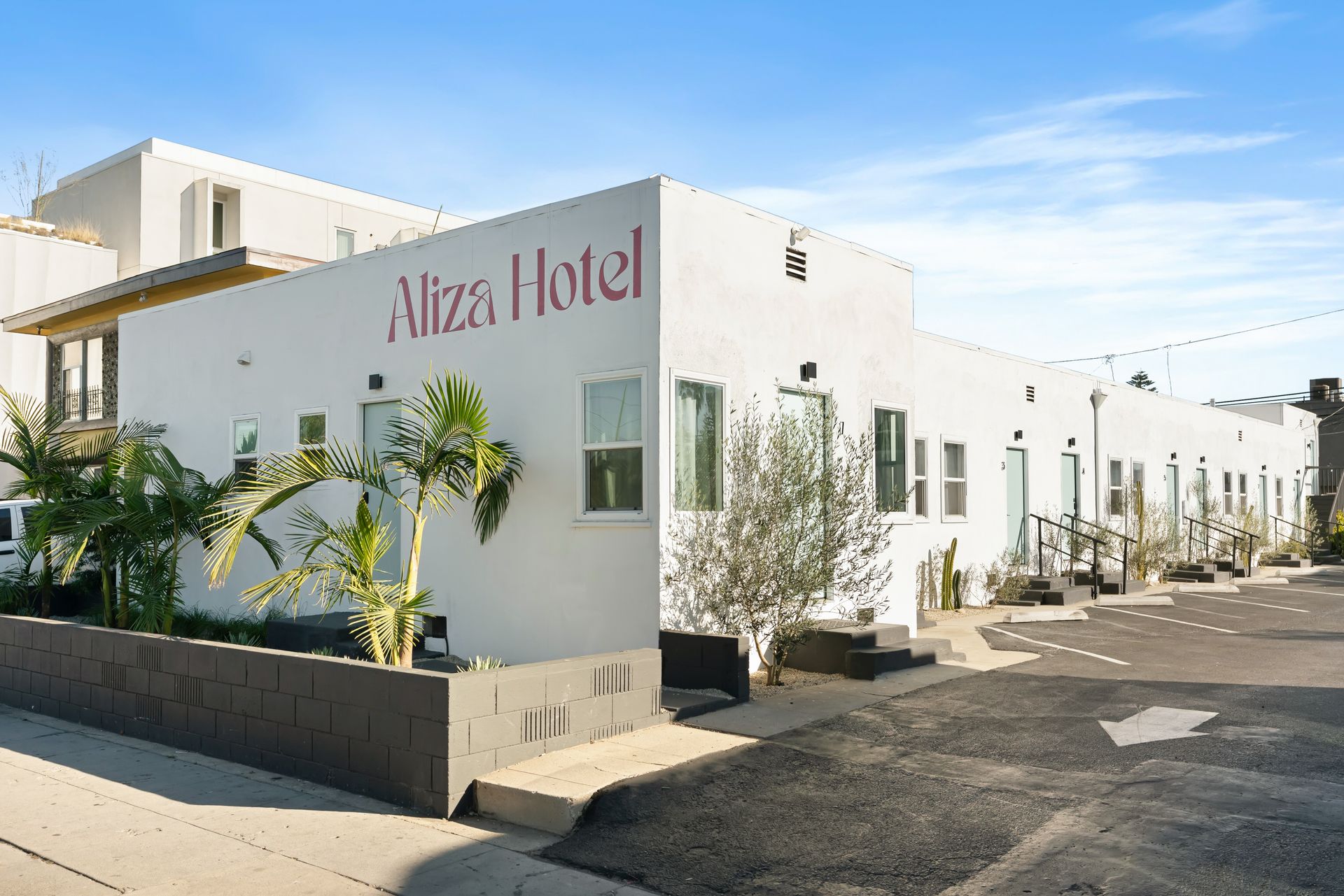 Hotel Gallery | Aliza Hotel | LA