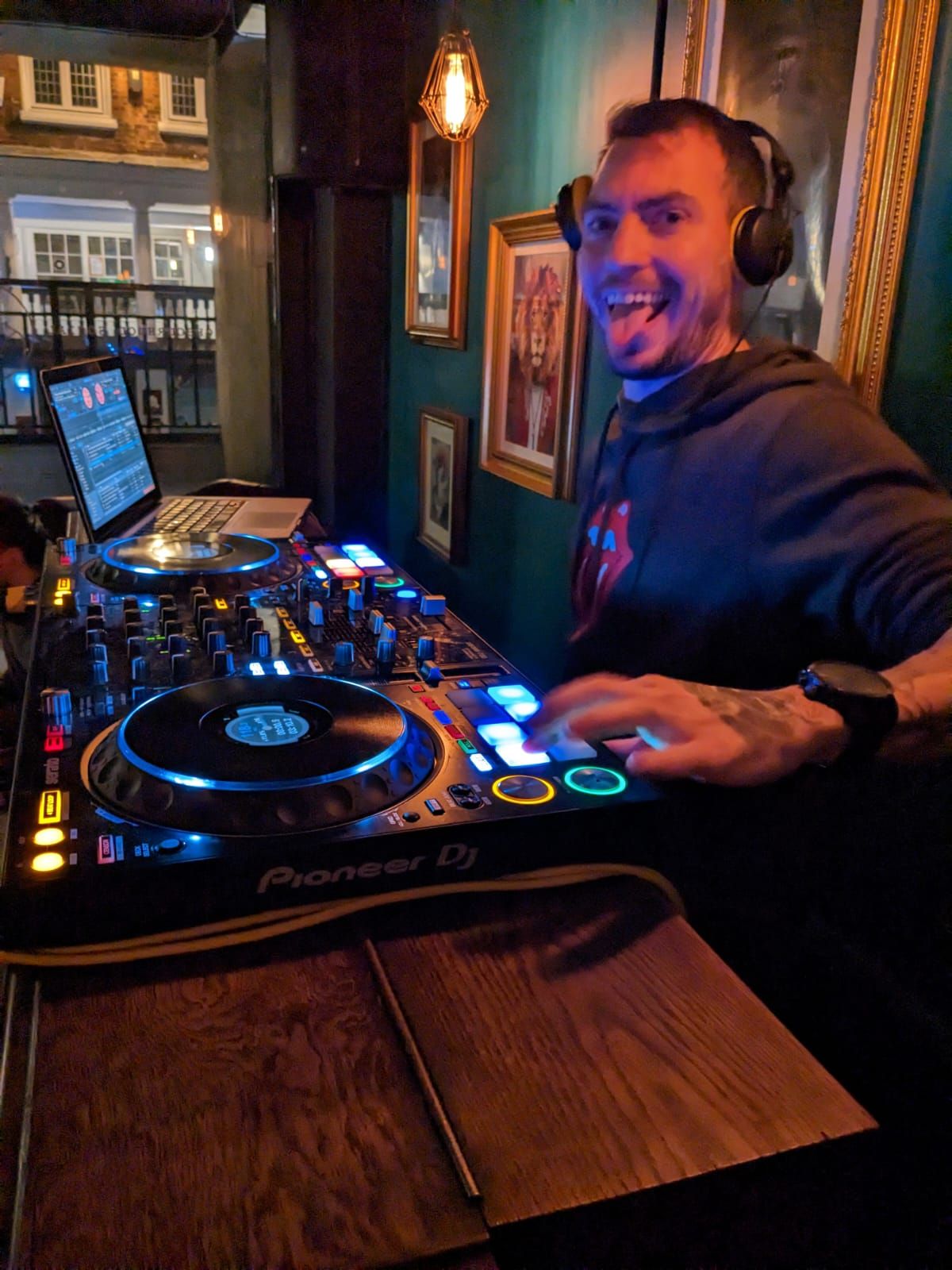 Bar & Nightclub DJ - for residencies and one-off guest sets