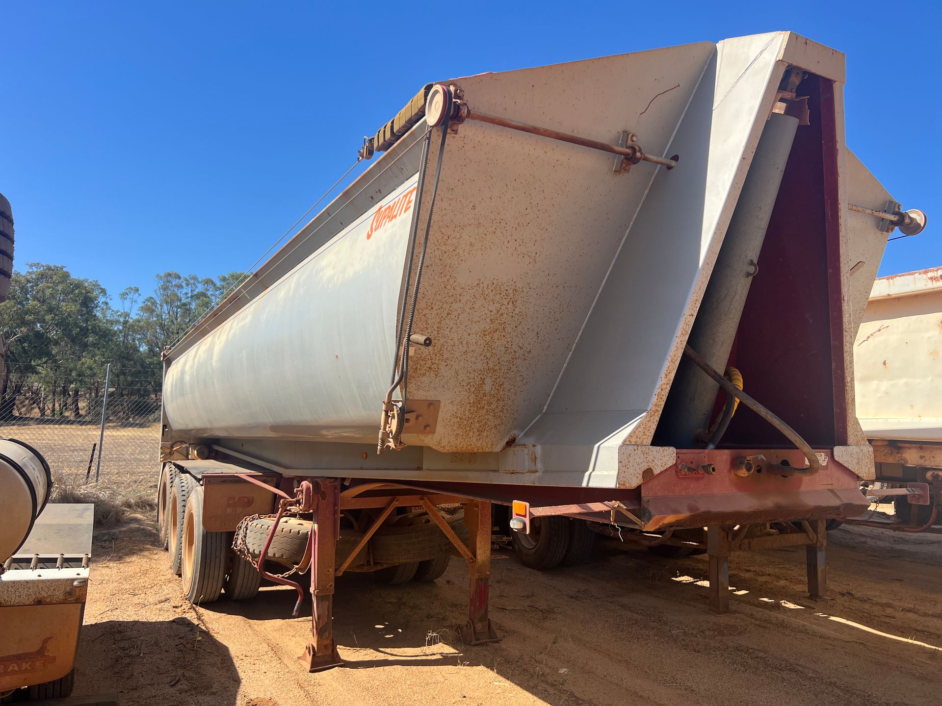 End tipper trailer hire | Perth