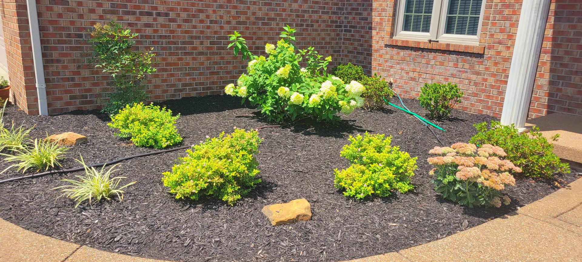 Mulch Services | Combs Landscape | Evansville, IN