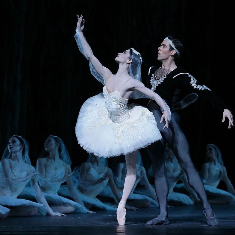 Karina Gonzalez Edwards Principal artist of Houston Ballet