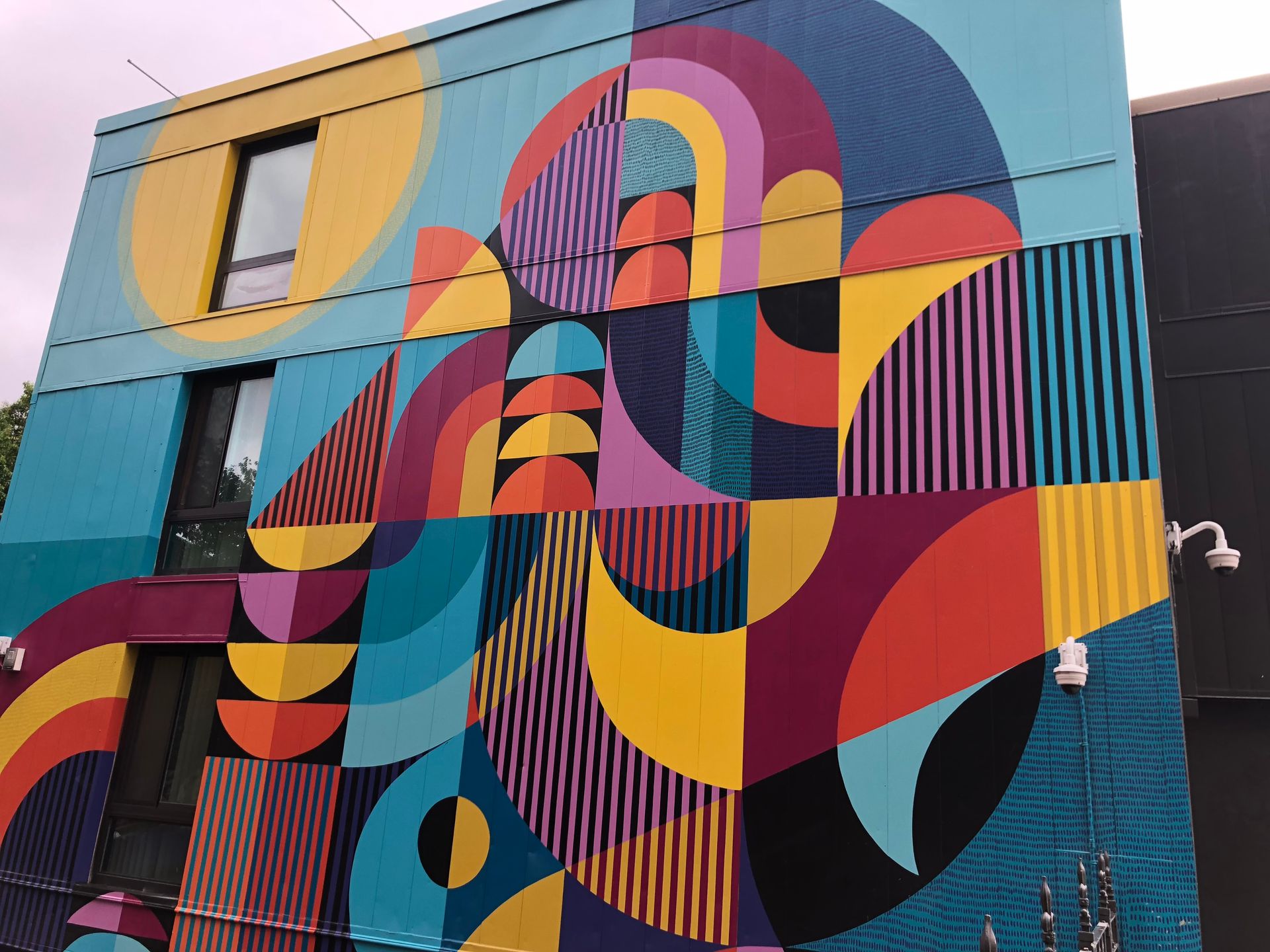 Custom Window Logos & Decals Installation in Brooklyn