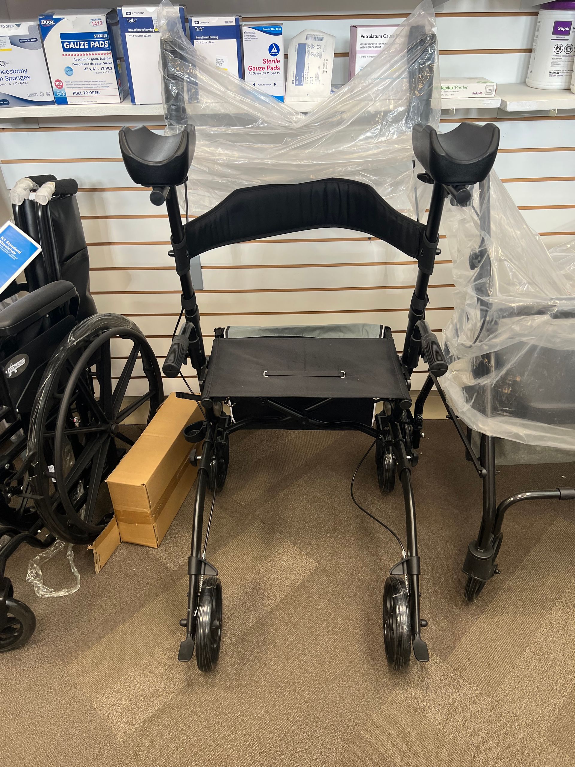 Wheel Chairs Dallas | Wheel Chairs Supplies - Kearney Park Pharmacy