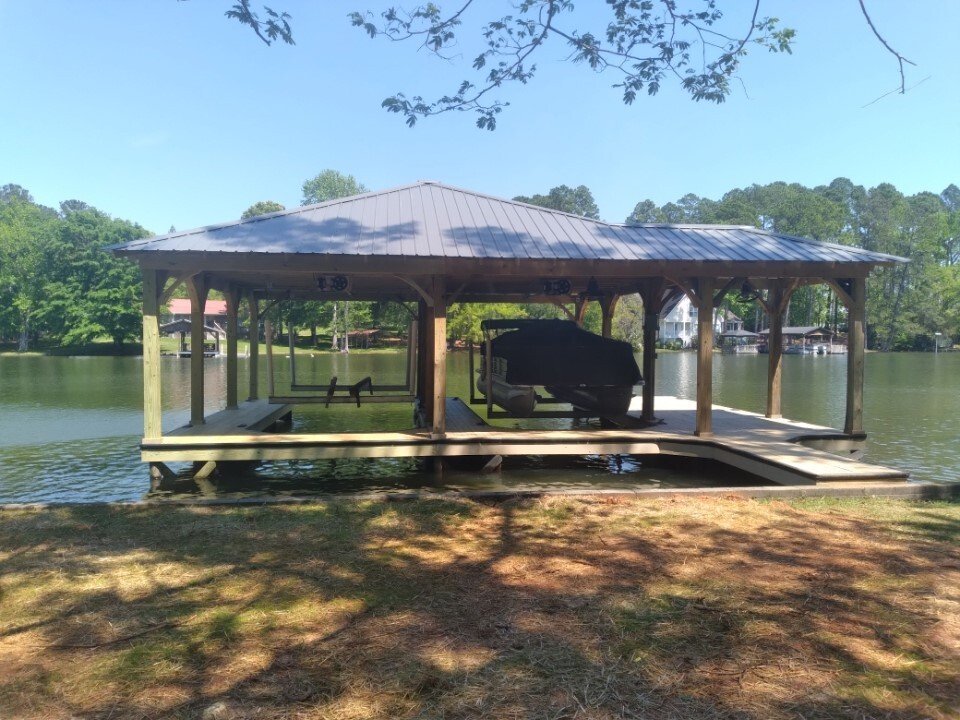 Custom Docks - custom decks Alabama