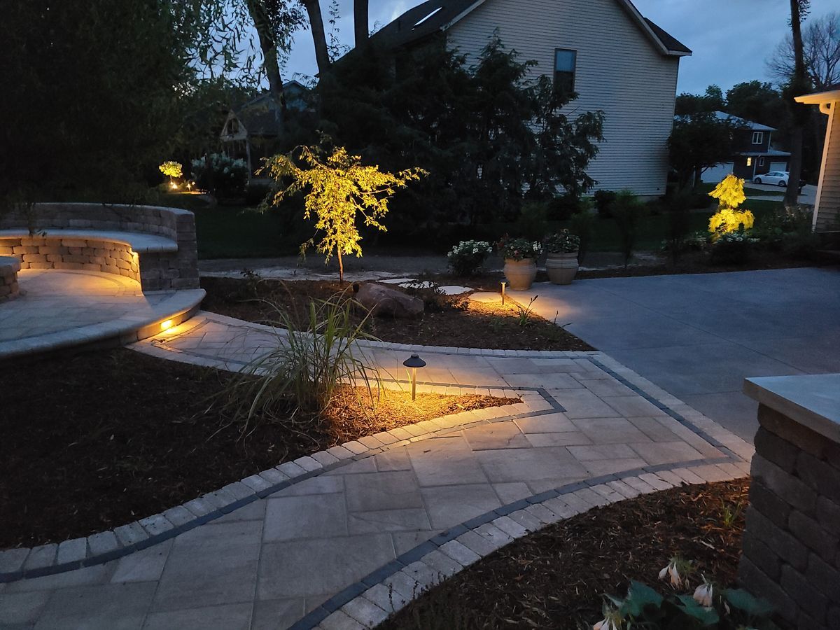 Landscape and Tree Service Images | Marion, IA | S&B Scapes