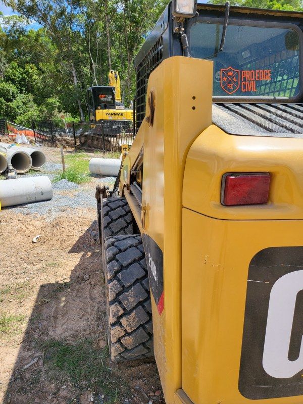 Skid Steer Loader Hire | Pro Edge Civil