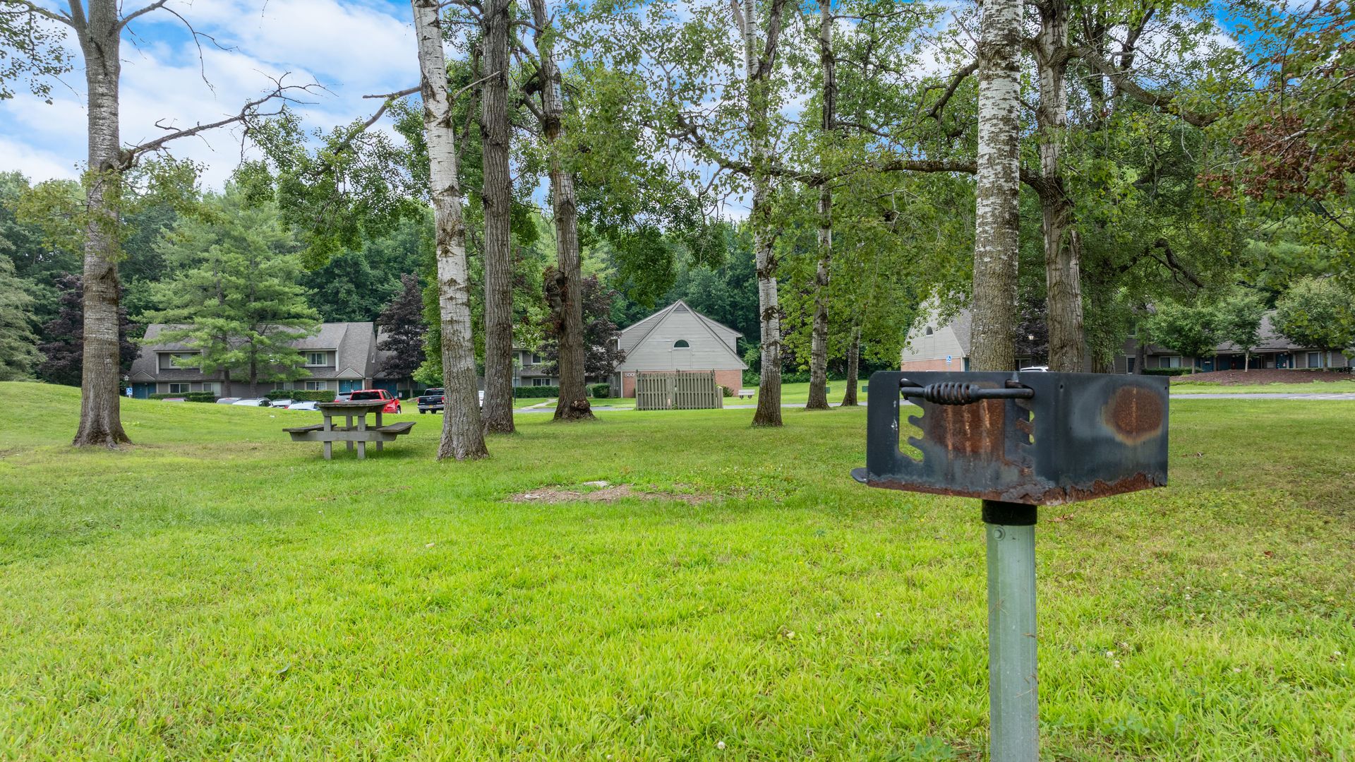 Meadowbrook Estates | Suburban Management | NJ