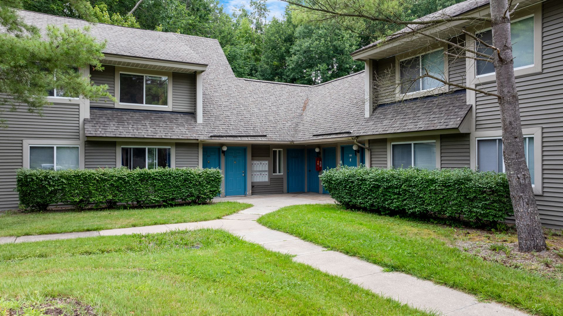 Meadowbrook Estates | Suburban Management | NJ