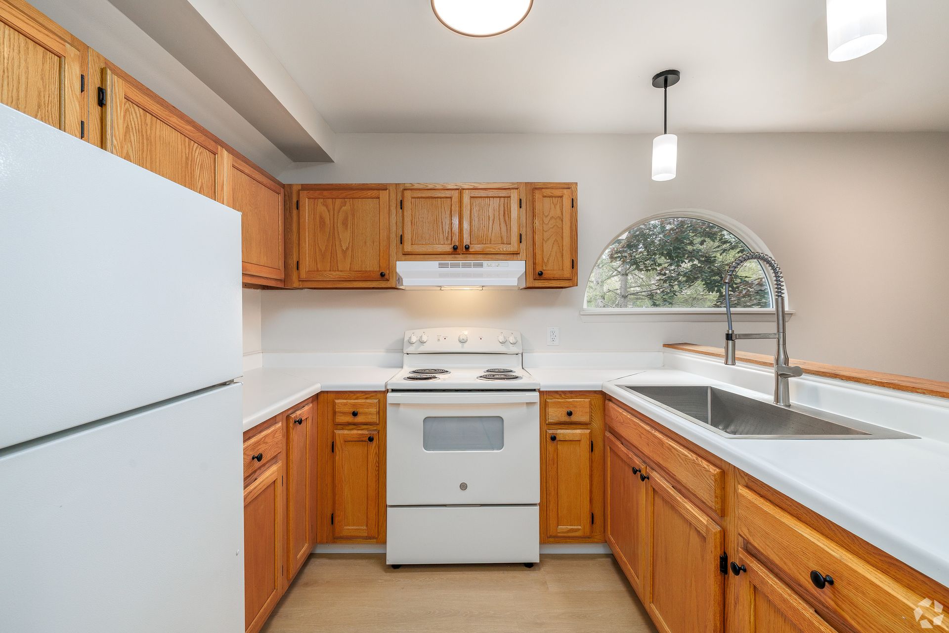 Meadowbrook Estates | Suburban Management | NJ