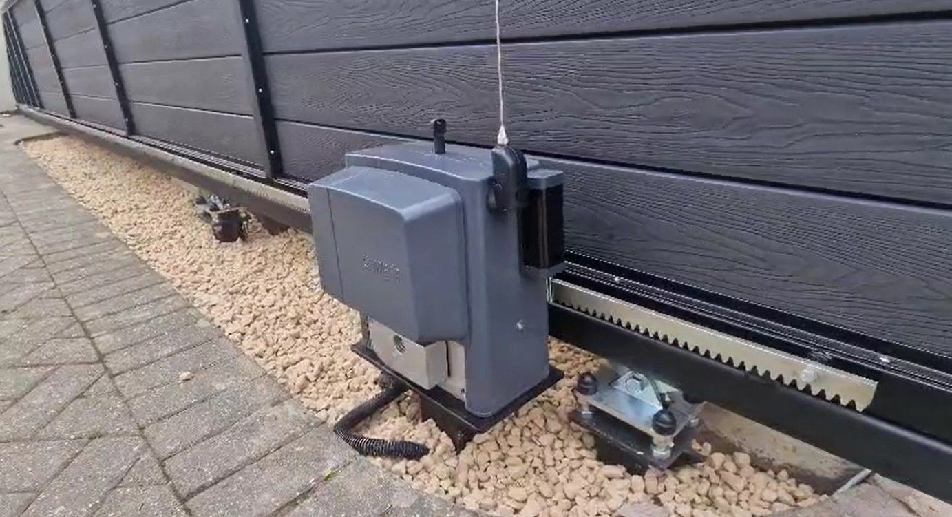 Composite Gates, Metal Gates, Electric Driveway Gates Manchester