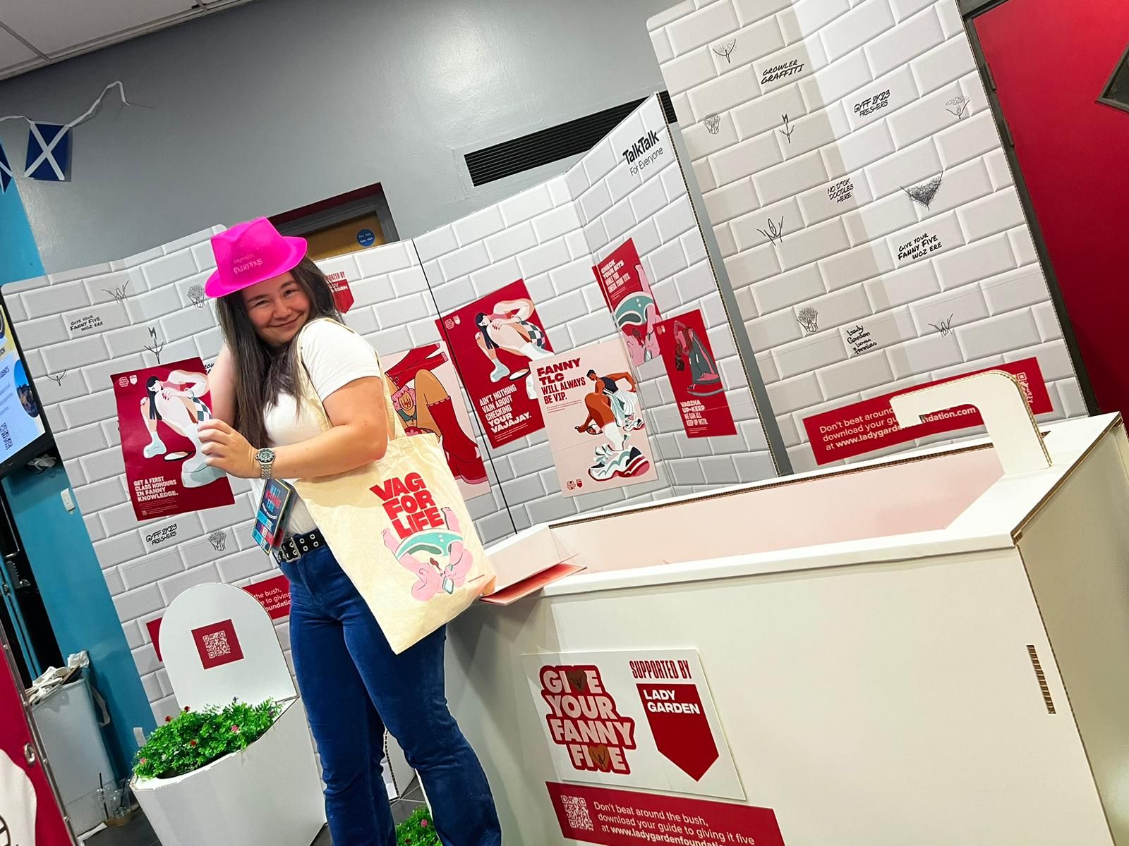 Home | Crowd Agency | Student Marketing