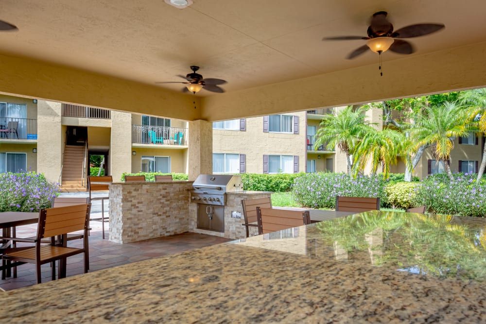Apartments for Rent in Miami, FL | Palmetto Place