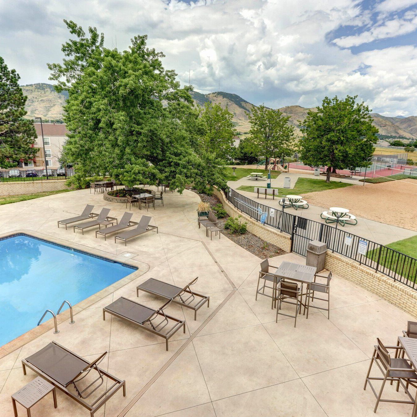 Home | Summit View Apartments | CO