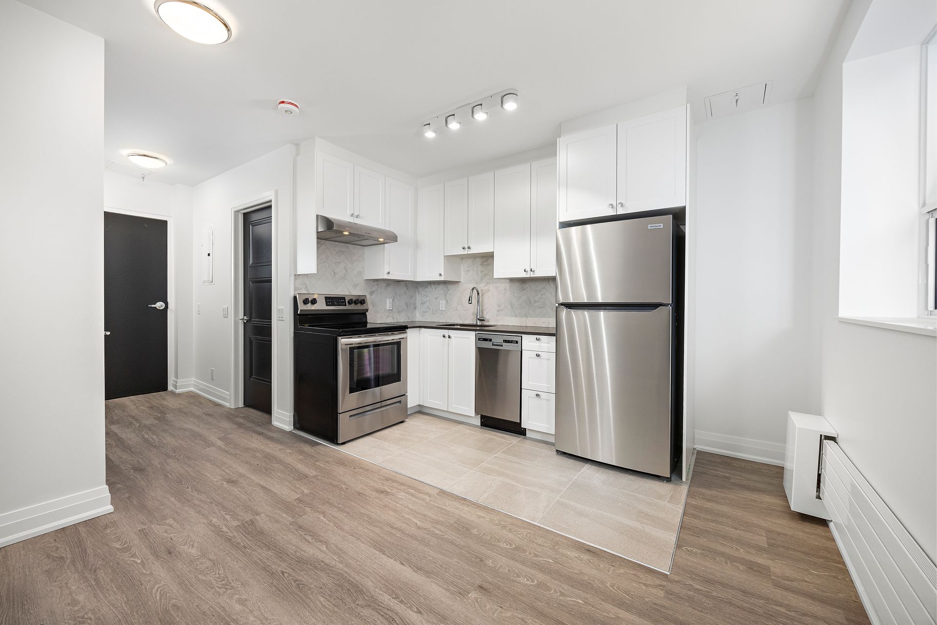 Gallery | View 2701 Eglinton Avenue