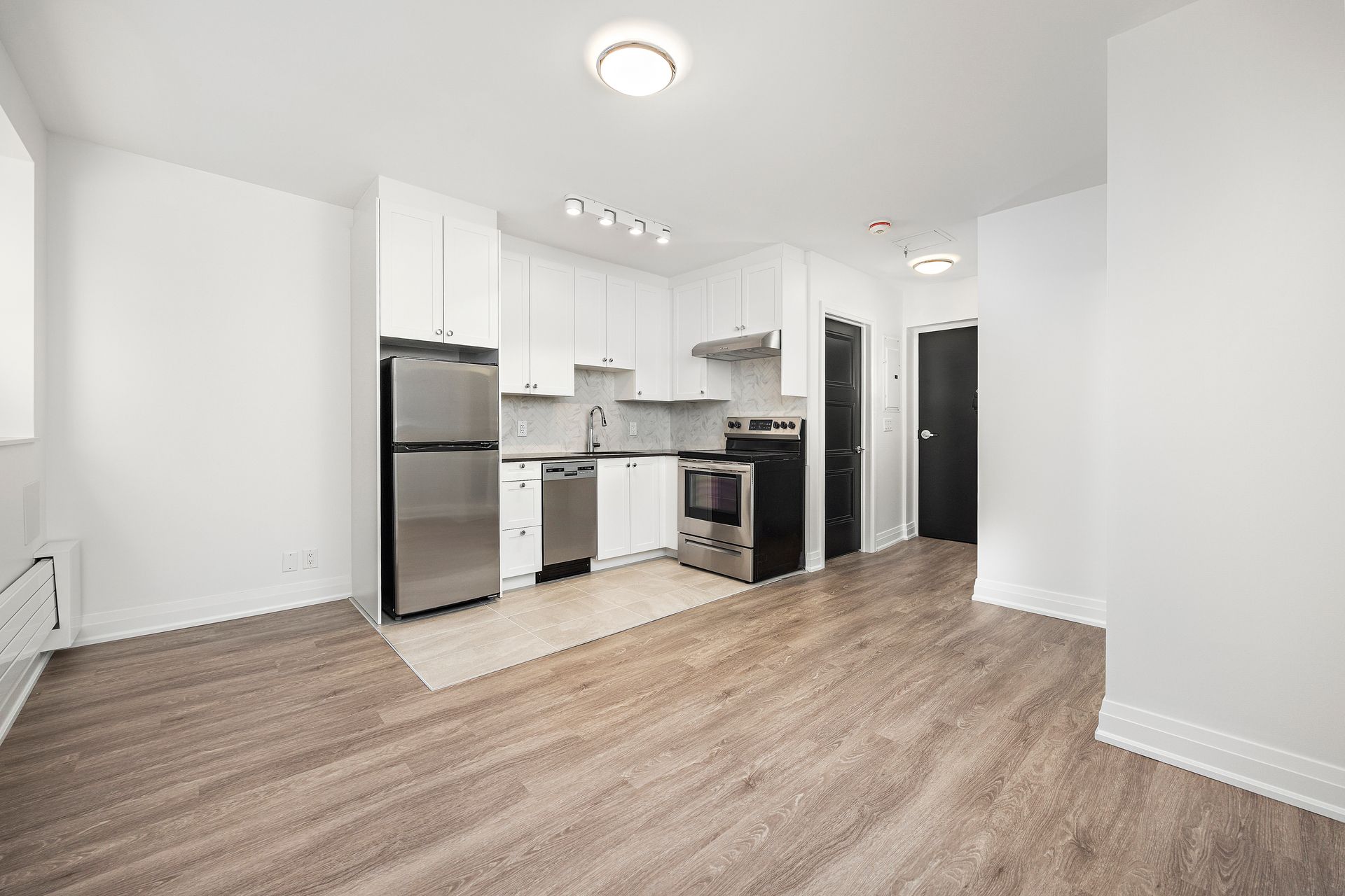 Gallery | View 2701 Eglinton Avenue