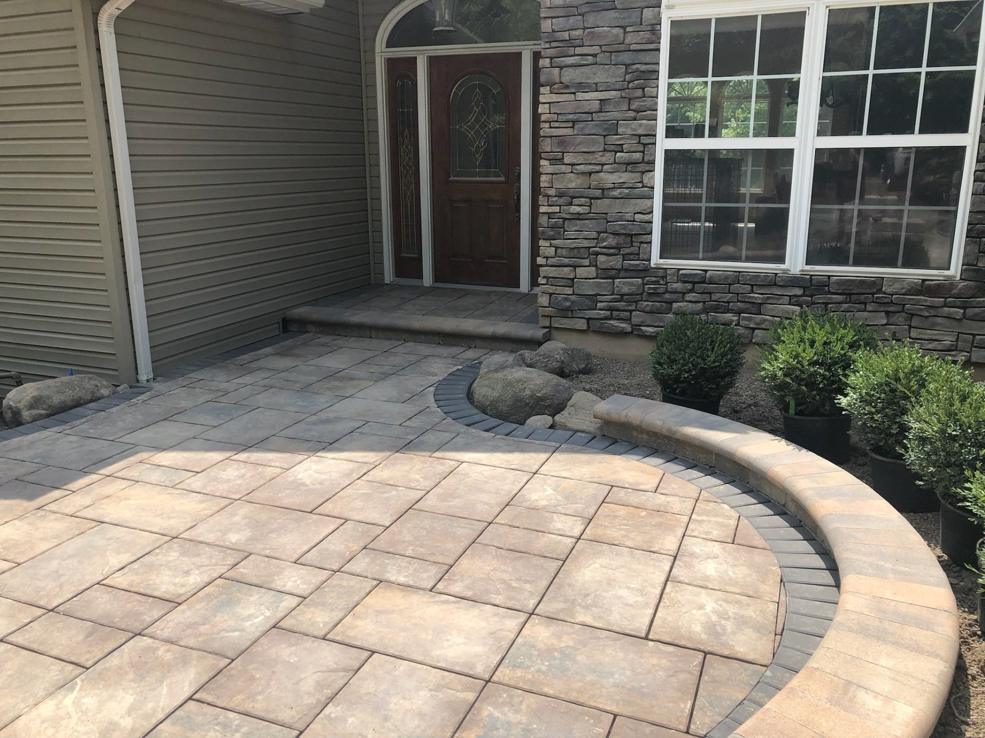 Landscape Pavers, Design & Installation