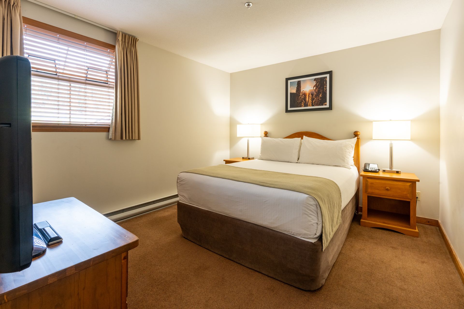 Sundance Lodge | Our Rooms | Sun Peaks Village Accommodations