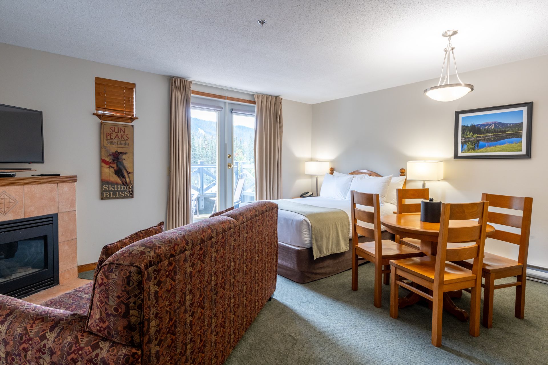 Sundance Lodge | Our Rooms | Sun Peaks Village Accommodations