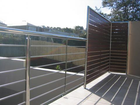 Nib Walls & Privacy Screens | Hampton, VIC
