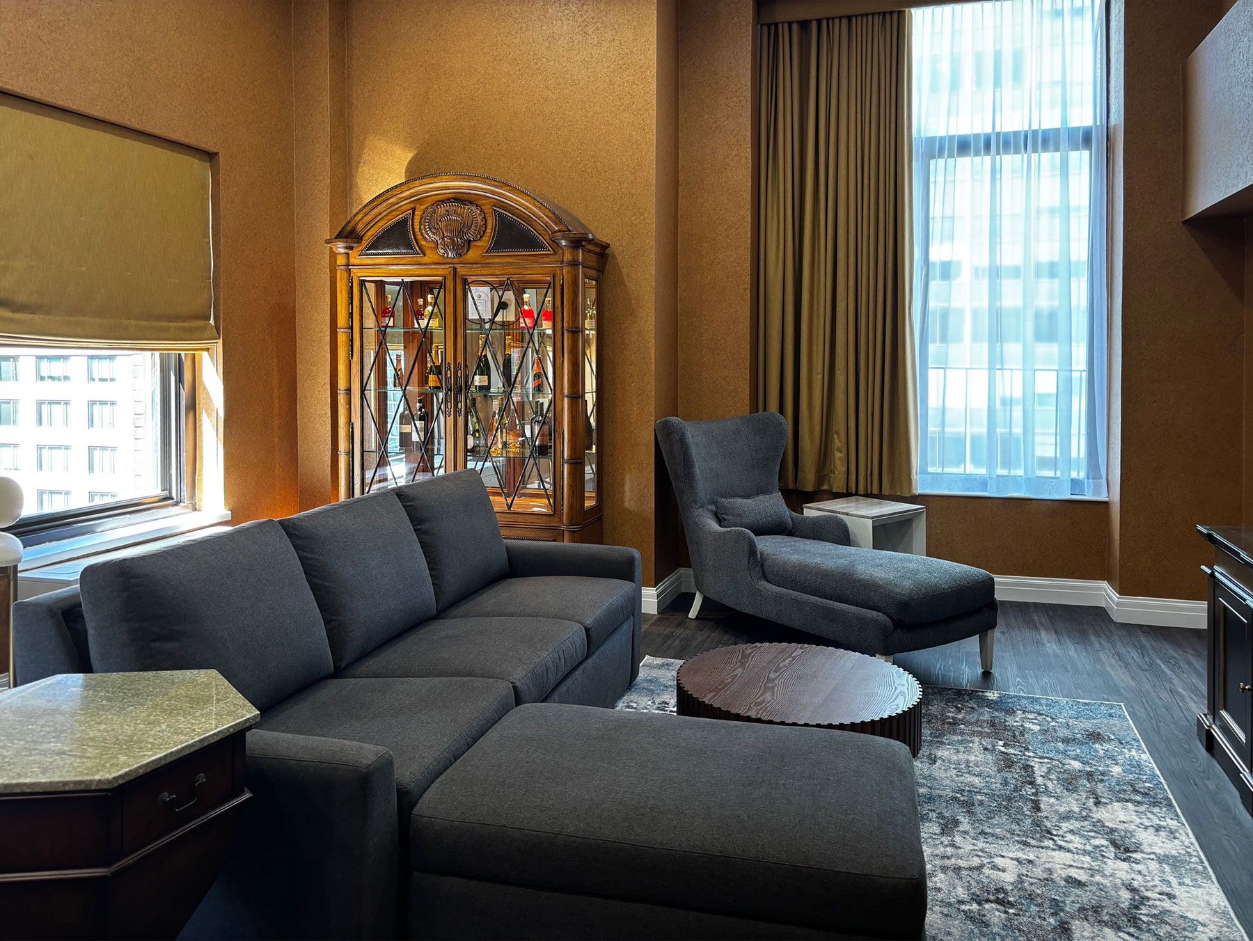 The Manhattan Club | Suites