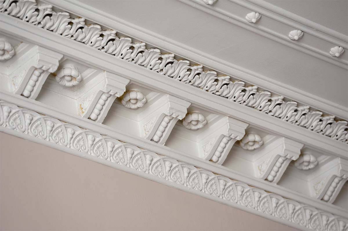 Ornamental Cornice Installation | Cairns Plaster Professionals