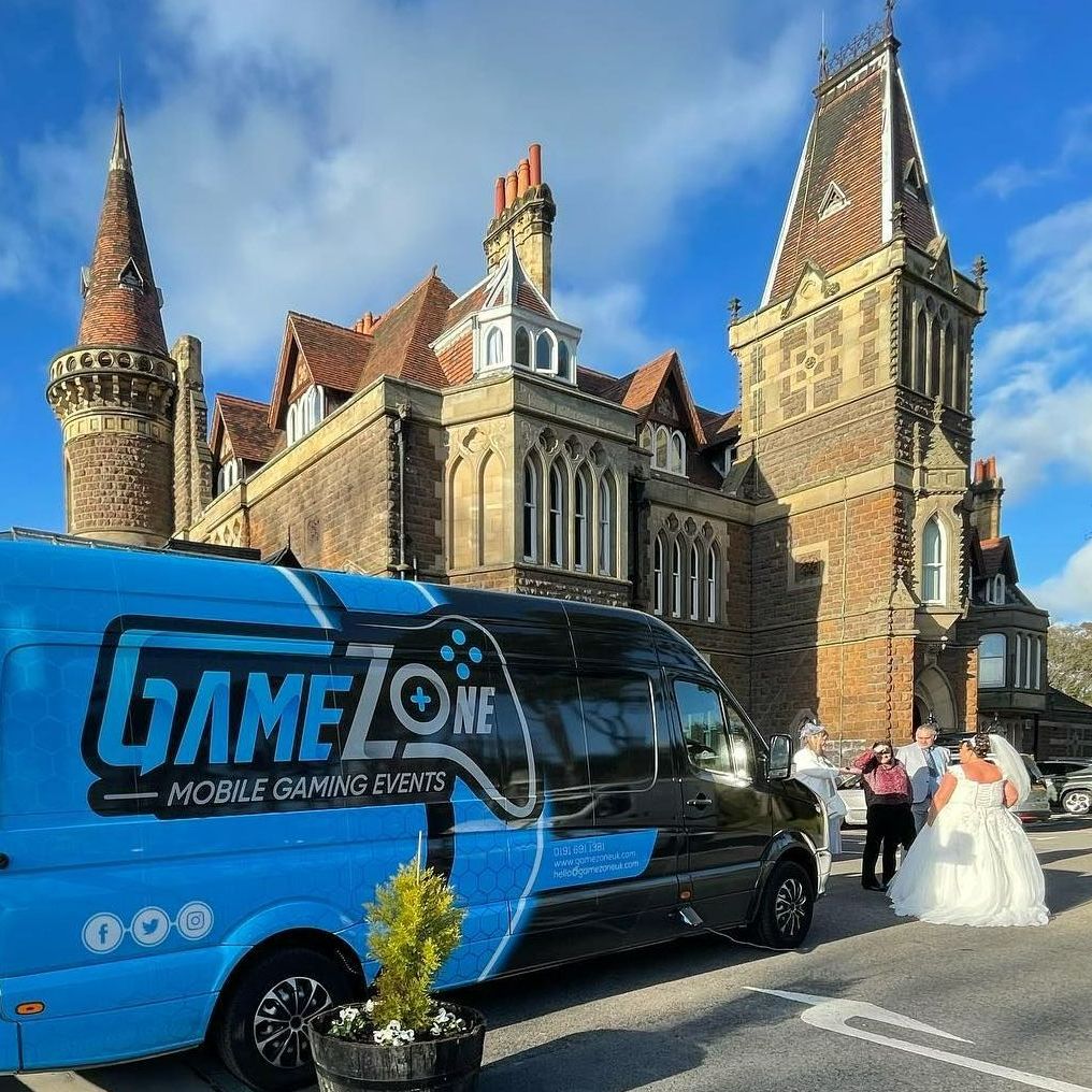 No1 Gaming Party Bus in the North East | Gamezone Events