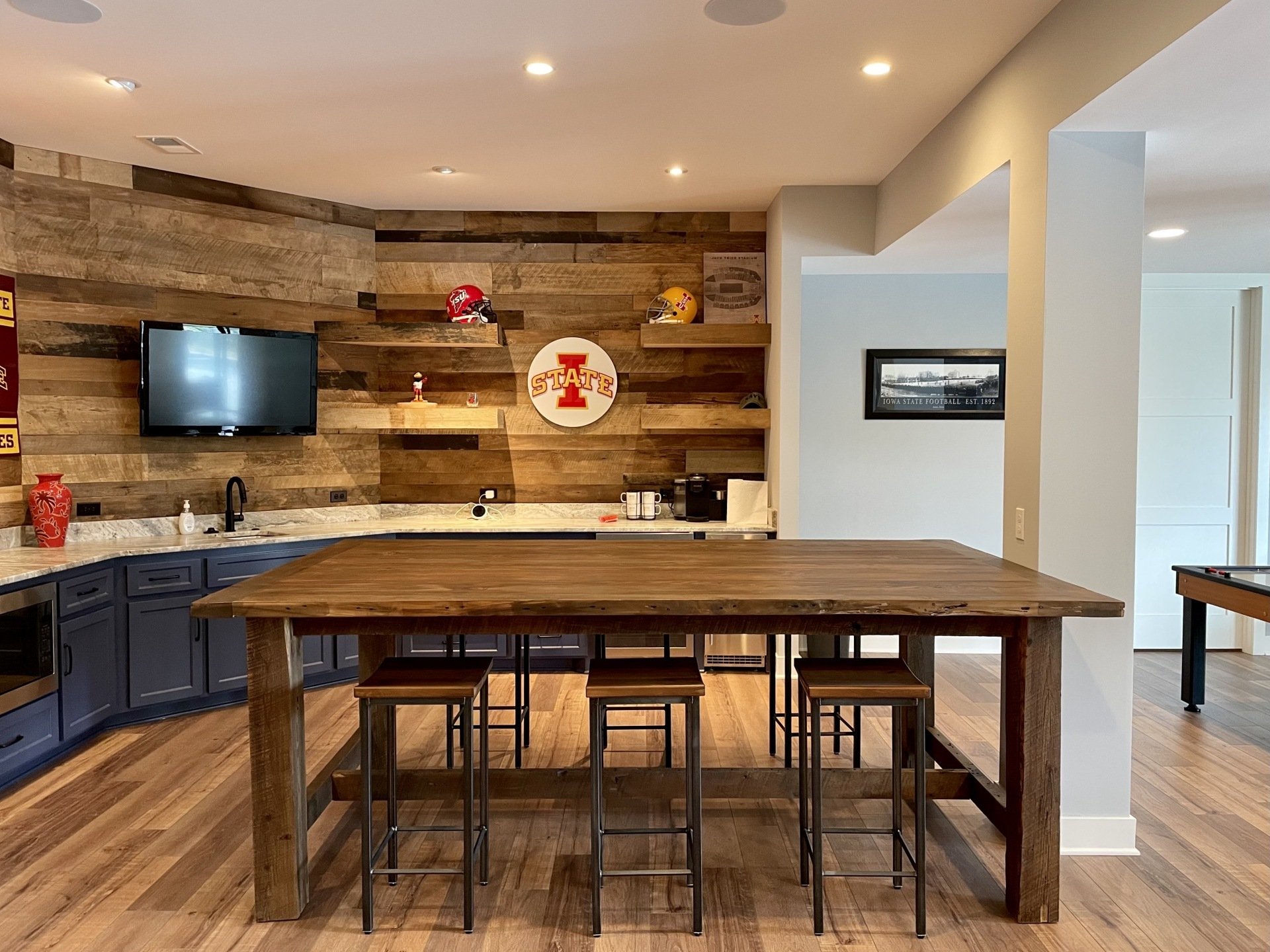 Custom Dining Tables In Kansas City KC s Reclaimed Wood Table Makers