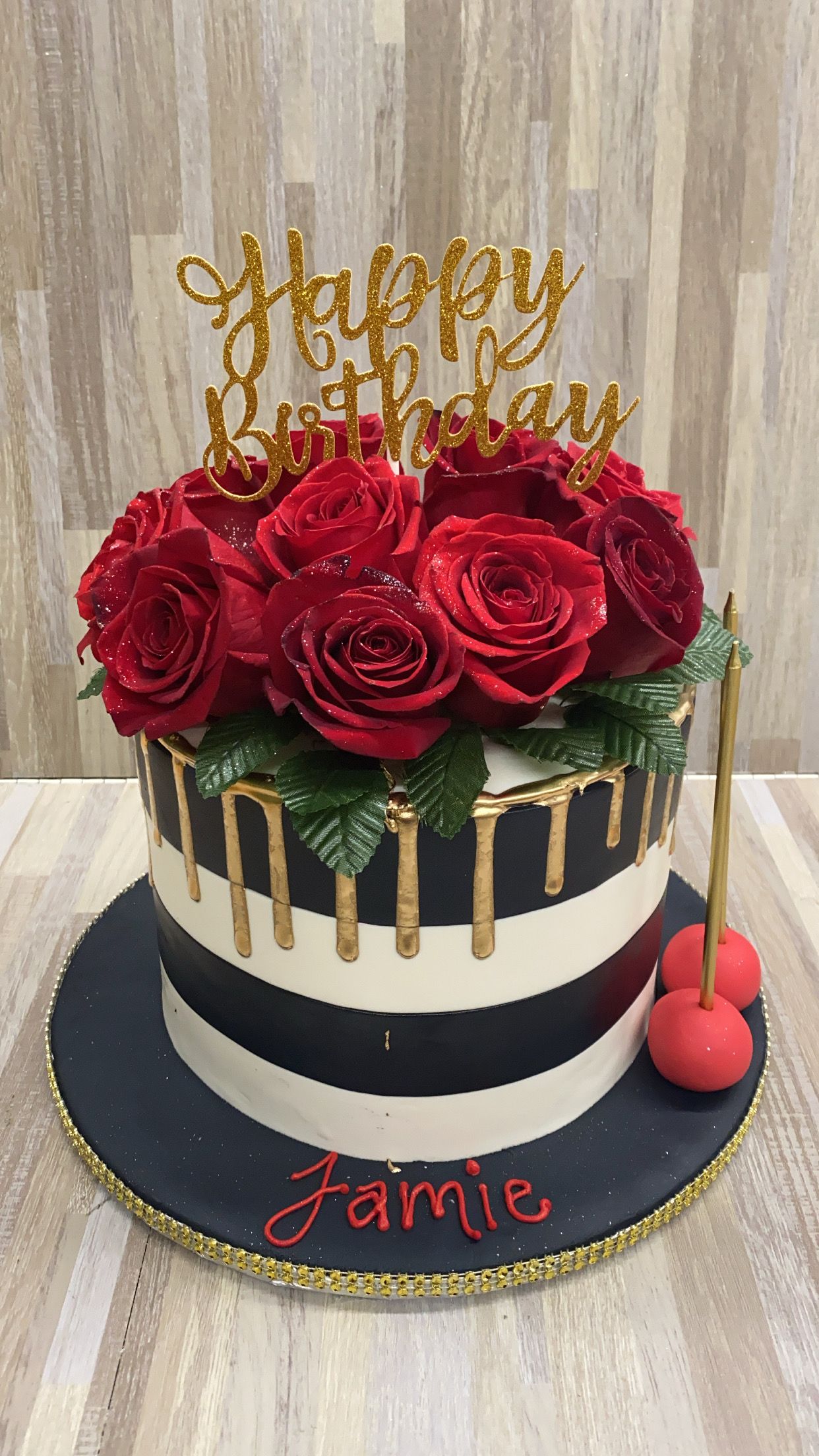 About Us | Daniels Bakery - Custom Cakes | Pastries