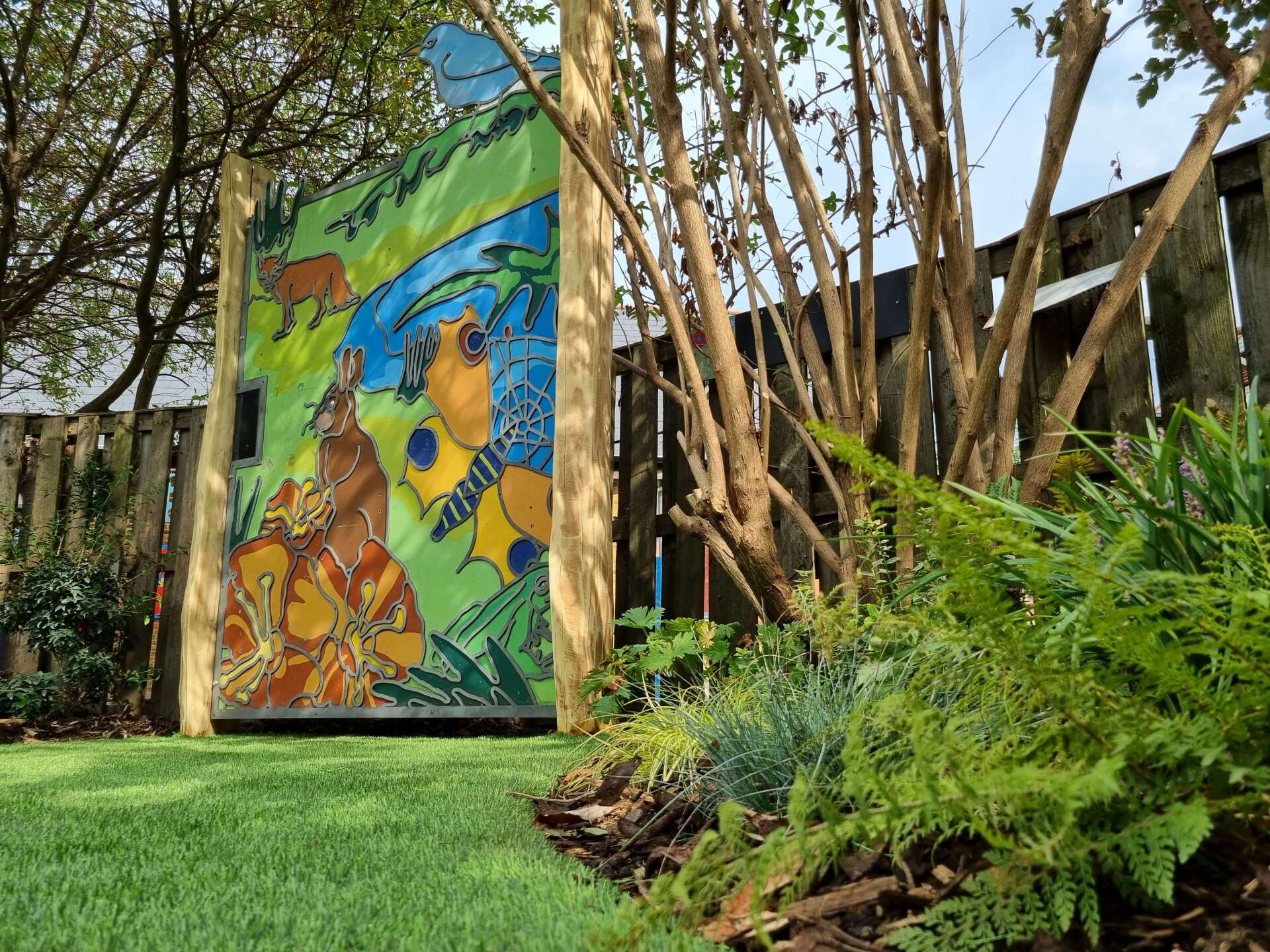 Outdoor Classroom Project, London | Curved Earth