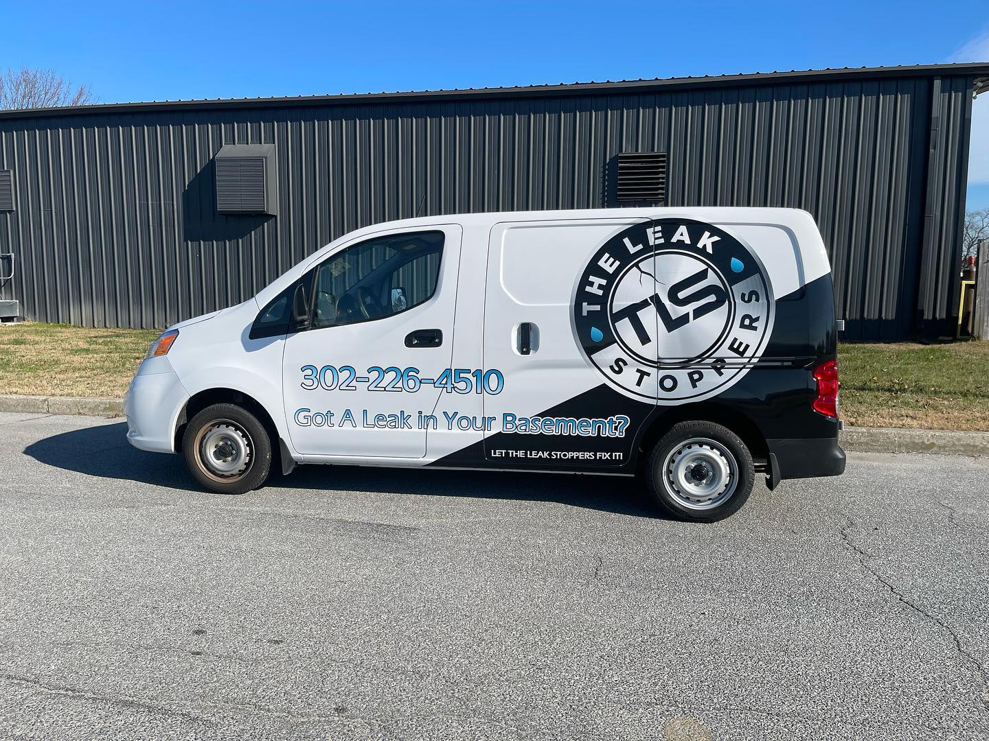vinyl wraps, graphics, cars, trucks, business signs in delaware