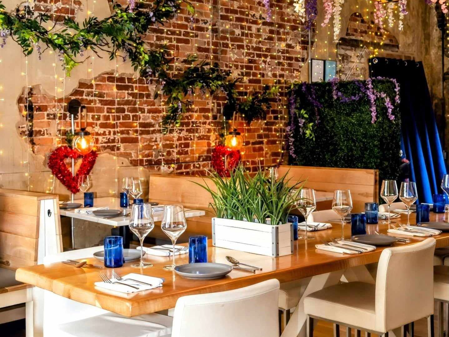 Celebrating Spring on Marietta Square | Hamp and Harry’s