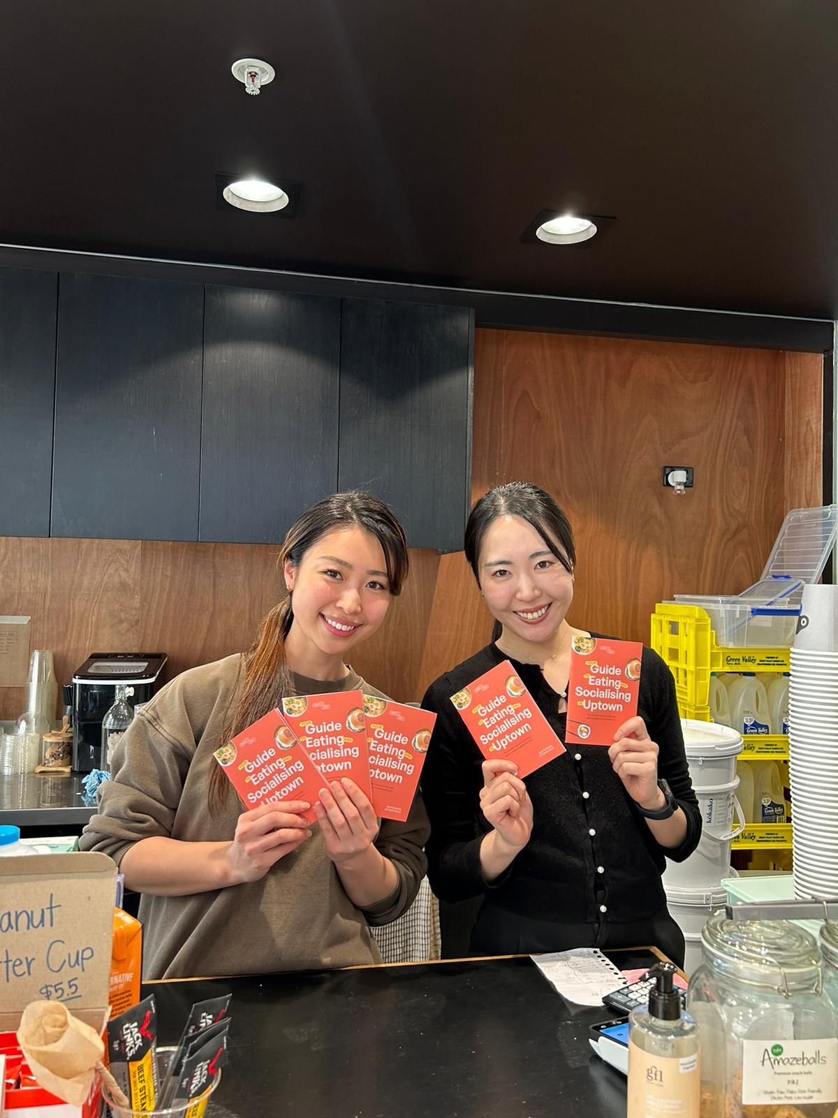 Your guide to eating and socialising in Uptown!