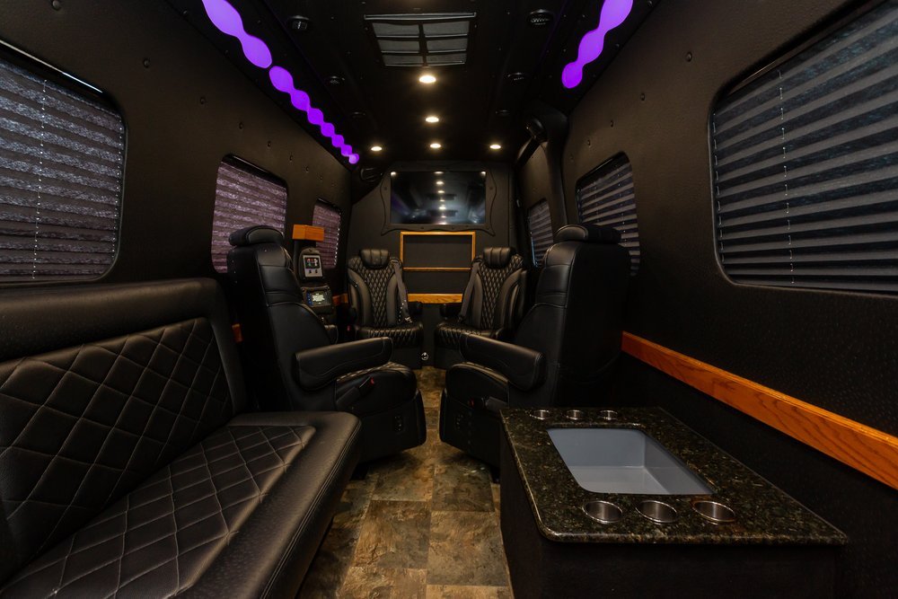 Executive Sprinter Limo (6-8 Passengers) — Fur Bus | Atlanta's Best ...