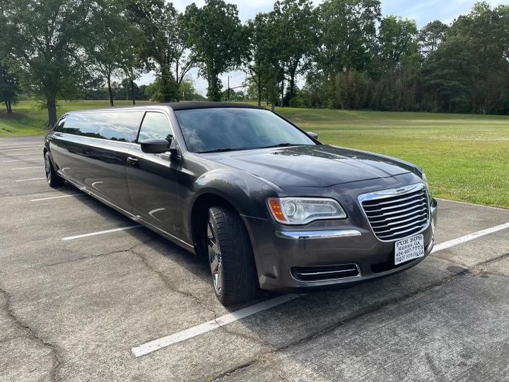 The Hound (30-40 Passengers) — Fur Bus | Atlanta's Best Party Bus